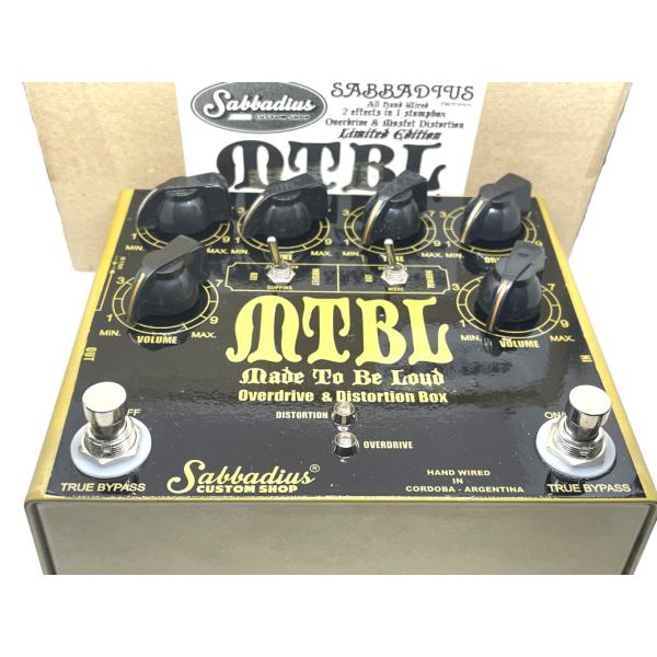 [中古]ほぼ未使用、筐体のダメージは製造起因の物です。[付属品]元箱Sabbadius 80オーバードライブトーン "MOD"とSabbadius Black Distortion "MOSFET" の 2in1ペダルOverdrive セ...