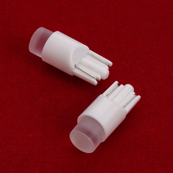 ■品番：SE08-T10WF-65■カラー：クールホワイト■色温度：6500K■全光束：60lm■用途：ポジションランプ／ルームランプ／ライセンスランプ■規格：T10ウェッジ　（W2.1×9.5d型）■仕様：DC12V■入数：2個■対応車種...