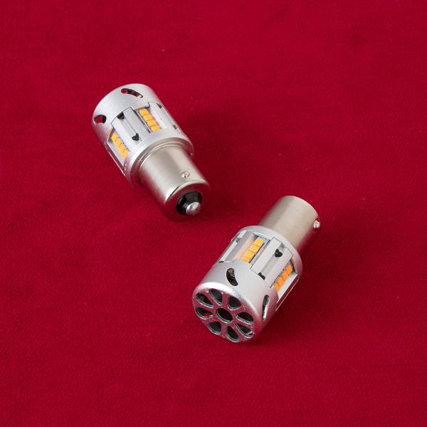 ■品番：WR03-S2518-AM■カラー：アンバー■タイプ：S25シングル（BA15s）ピン角180°■全光束：800lm（1個）■使用LED：1chip SMD 高輝度20LED（SMD）（1個）■用途：ウインカーランプ■車検対応■国産...