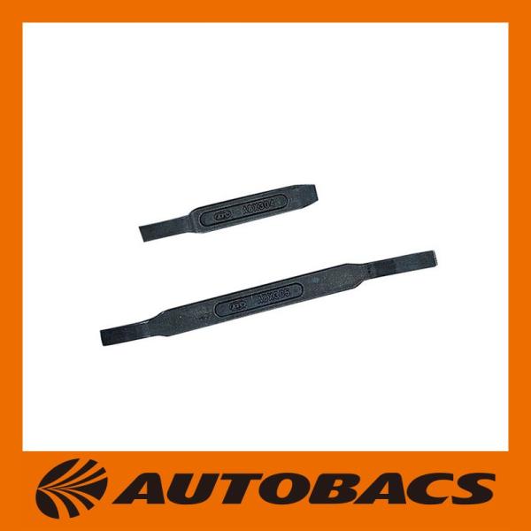 用途■ドラムブレーキのブレーキ調整（ドラムとシューのクリアランス調整）に使用する専用工具です。適用■主に2t〜4tのトラック特長■多彩な形状により、今まで届かなかったシューアジャスター調整が簡単に行えます。■一本で2種類のアール形状が使用で...