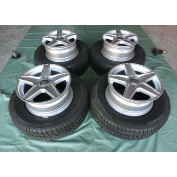 ＭＡＫ　ＳＴＥＲＮＡ／マック　スターナ（アウディ純正センターキャップ付）ホイールサイズ　７Ｘ１６　５Ｈ　ＰＣＤ１１２　インセット４５ピレリ　スコーピオンウインタータイヤサイズ　２１５／６５−１６アウディＱ３audiスタッドレスタイヤ＆ホイー...