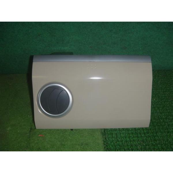 **** 商品説明を必ずご確認ください ****部品管理番号：000243001170210メーカー純正品番：73370-85K00部品名：グローブBOX部品メーカー品番：73370-85K00部品区分：リサイクル品車名：ラパン車両タイプ名...