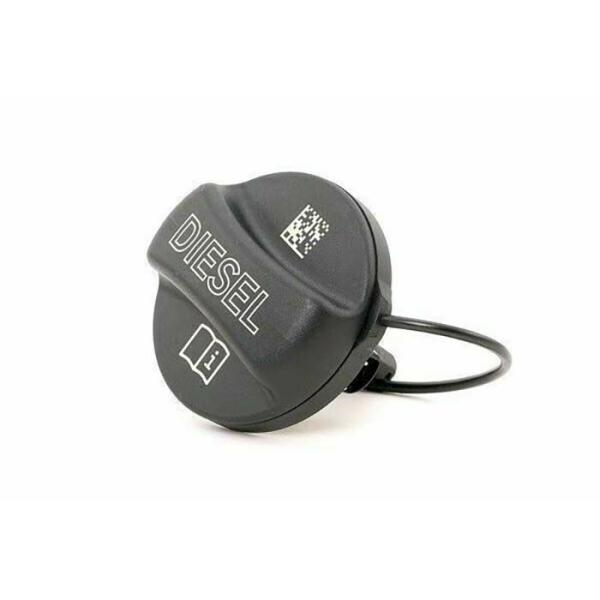 BMW純正の"DIESEL"フューエルキャップです。BMW F30型320dやF15型X5 xDrive35d等、F世代のディーゼルエンジン車に適合します。入れ間違い防止のため、使用油種が印字されたディーゼル車専用フューエルキャップ。アルフ...