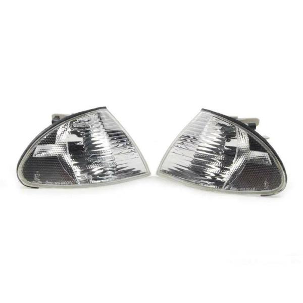 Bremmen Partsのクリアターンシグナルセットです。BMW E46型3シリーズの前期モデルに適合します。E46前期モデルで一部モデルに設定されていたクリアターンシグナル。味のある標準仕様のアンバーウインカーも素敵ですが、クリアレンズ...