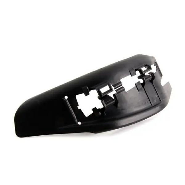 ポルシェ 997(911) GT3／GT2用 ポルシェ純正 GT3 左側フロントブレーキ エアダクトです。ポルシェ エンジニアによりデザインされ、ウインドトンネル テストを経て誕生したGT3 フロントブレーキ エアダクトは、エクスプローシブ...