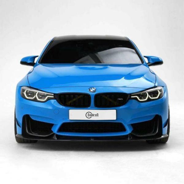 ADRO USAのカーボン・フロントリップスポイラーです。BMW F80型M3セダンやF82型M4クーペに適合します。フロント周りの空力を改善し、車体前面をより低く見せることのできるリップスポイラー。カーボン製ですので、軽量かつ耐久性に優れ...