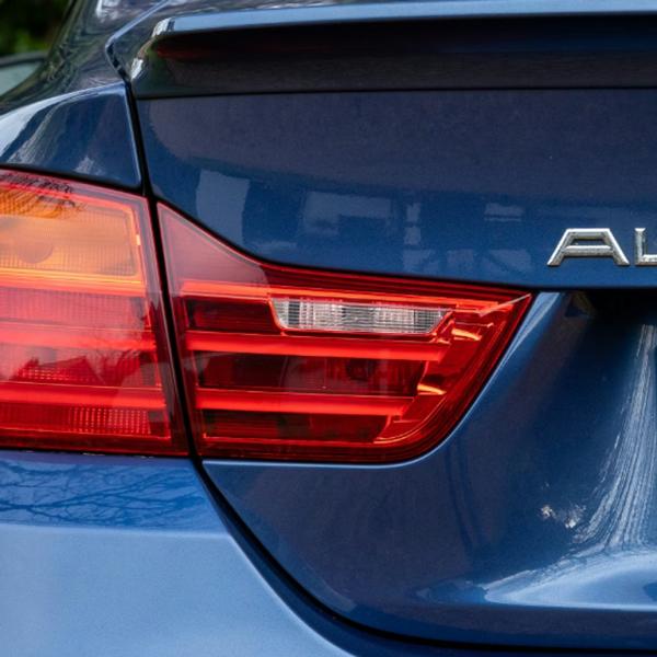 ヨーロッパで高い評価を得ているOEMメーカー、ULO社のBMW 4シリーズ (F32／F33／F36／F82／F83)前期モデル用の左側インナー テールライトです。BMW 4シリーズ (F32／F33／F36／F82／F83)前期モデルの各...