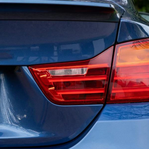 ヨーロッパで高い評価を得ているOEMメーカー、ULO社のBMW 4シリーズ (F32／F33／F36／F82／F83)前期モデル用の右側インナー テールライトです。BMW 4シリーズ (F32／F33／F36／F82／F83)前期モデルの各...