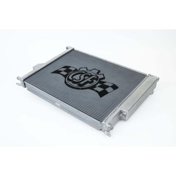 CSFのハイパフォーマンス・ラジエーターです。BMW E36型M3の各年式と、M3用のS50、S52、S54エンジンへとスワップしたE36型3シリーズに適合します。エンジンスワップに対応した高耐久のオールアルミニウム・ラジエーター。ノーマル...