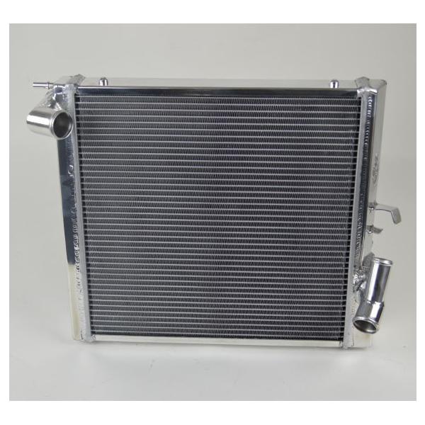 CSF製 ポルシェ 991カレラ前期/981ボクスター/ケイマンのハイパフォーマンスラジエーター左側用です。・CSF独自のBチューブテクノロジーを搭載した2列42mmコア(20%効率アップ)・フィン高さ 6.5mm、接触表面積を最大化するマ...