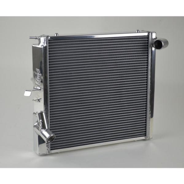 CSF製 ポルシェ 991ターボ/GT3前期 ハイパフォーマンスラジエーター右側用です。・CSF独自のBチューブテクノロジーを搭載した2列42mmコア(20%効率アップ)・フィン高さ 6.5mm、接触表面積を最大化するマルチルーバー設計・圧...