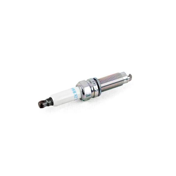 NGKのスパークプラグです。ポルシェ 958型カイエンのベースグレードモデル(V6エンジン車)に適合します。GTS等は適合外。ポルシェ純正品にも採用されているOEM品のNGK製スパークプラグ。信頼の日本製パーツ。純正品と同性能ながら、よりリ...