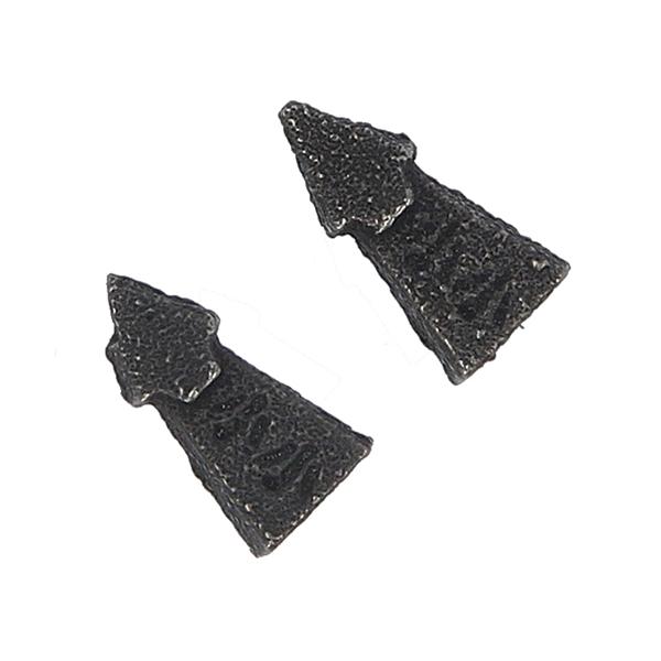 ◆◆用途◆◆ハンマー頭部と木柄の固定。◆◆機能◆◆釣り針のようなカエリがあり抜けにくいオーエッチ独自のクサビです。店舗に陳列しやすいパッケージ入りです。◆◆仕様◆◆●呼称：小小。●入数：2個。◆◆材質◆◆●鋳鉄。※※注意事項※※使用用途以外...