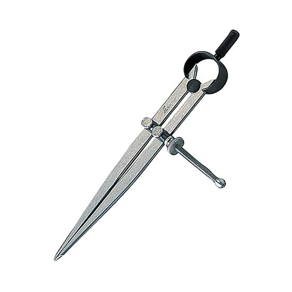 ◆◆用途◆◆円形ケガキ用鋼製コンパス。◆◆機能◆◆先端部には焼き入れ加工されている鋼製コンパスです。スプリング付きで寸法の微調整がネジで出来ます。◆◆仕様◆◆●使用範囲(半径)：150mm。●重量：90g。●先端焼入加工。●スプリング付。◆...