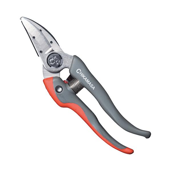 ◆◆用途◆◆ばら・野菜・果樹等の収穫物収集用。◆◆機能◆◆サビに強いメッキ仕上げ刃です。女性でも握りやすハンドル設計です。手に伝わる衝撃を吸収するソフトクッション付です。◆◆仕様◆◆●全長：190mm。●重量：160g。●刃長：45mm。◆...