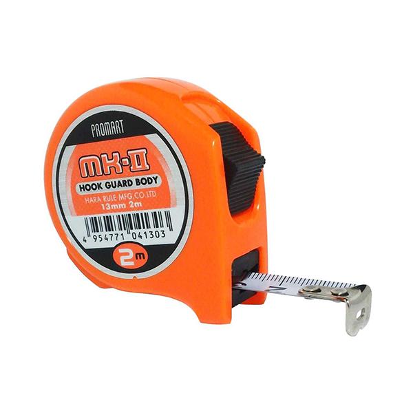 ◆◆用途◆◆巻尺。◆◆機能◆◆安全性や使いやすさを重視し、テープのストップ機構はもちろんテープの引き込みスピードをコントロールできるブレーキ機構も付いています。◆◆仕様◆◆●テープ幅：13mm。●テープ長さ：2m。●ケースカラー：オレンジ。