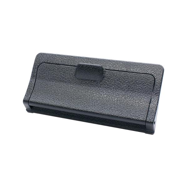 ●ハスラー(MR52S/92S)のETC車載器ビルトインタイプの装着箇所に取り付けるカバーです。●ETC車載器を隠せるため、盗難予防に最適です。●専用設計で、ETC車載器ビルトインタイプの装着箇所の内装パネルにピッタリフィットします。●両面...