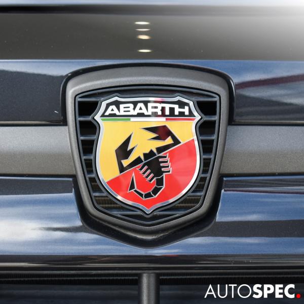 ABARTH　エンブレムプロテクションフィルム　クリア　機能性・作業性・ファッション性を兼ね備えたパーフェクトなSTEK製プロテクションフィルムで作成しております。キズを自己修復でき、紫外線や汚れからも守りながら車両のドレスアップも可能。施...