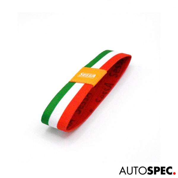 SessA　バイザーサッシュ　トリコローレ伸縮性のある素材が使用されており、チケット類もさっと挟みこめるので実用性もばっちり◎デザインはイタリアンカラーのトリコローレと、SessAのロゴがプリントされたレッドカラーをリバーシブルでお楽しみい...