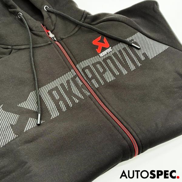 AKRAPOVIC オフィシャルジップフーディーサイズ : メンズ L素材 : 綿70％、ポリエステル30％アクラボのオフィシャルグッズが限定数ですが入荷しました◎フロントには3Dシャドウプリント、赤いステッチがアクラポのブランドイメージを...