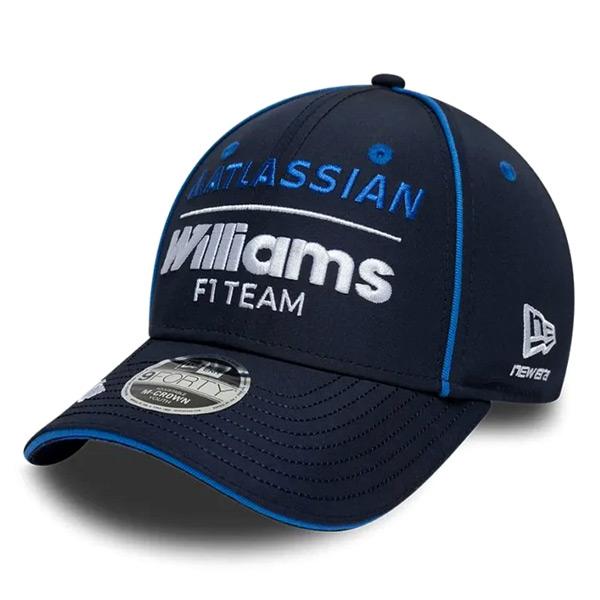 【ウィリアムズ レーシング 2026 オフィシャルコレクション】Atlassian Williams F1 Team（ウィリアムズ・レーシング）をフィーチャーしたコレクション。シルエットは9FORTY M-Crown。フロントパネル内側に独...