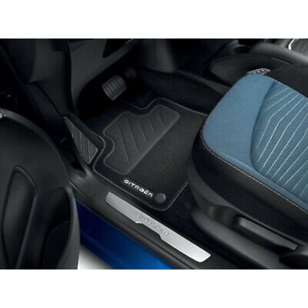 メーカー：シトロエン品名：フロアマット管理番号：1637819480品番：1637819480内容：フロント&amp;リア 1台分仕様：CITROENロゴ入りカーペット素材説明：シトロエン 純正のフロアマット(カーペット)1台分です。備考：...
