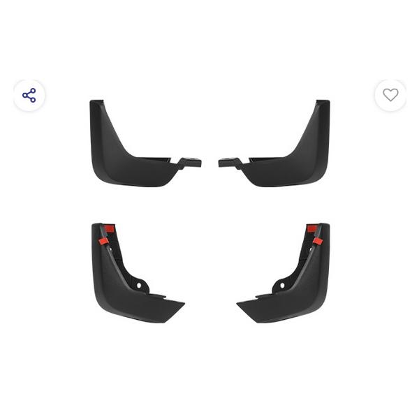 インド マルチスズキ 純正オプションパーツのマッドフラップ マッドガード 泥除けになります。フロント用2個、リア用2個、計4個1セットとなります。インド製のため日本のユーザーの求める品質（小傷や擦れなど）がある場合がございます。気にされる方...