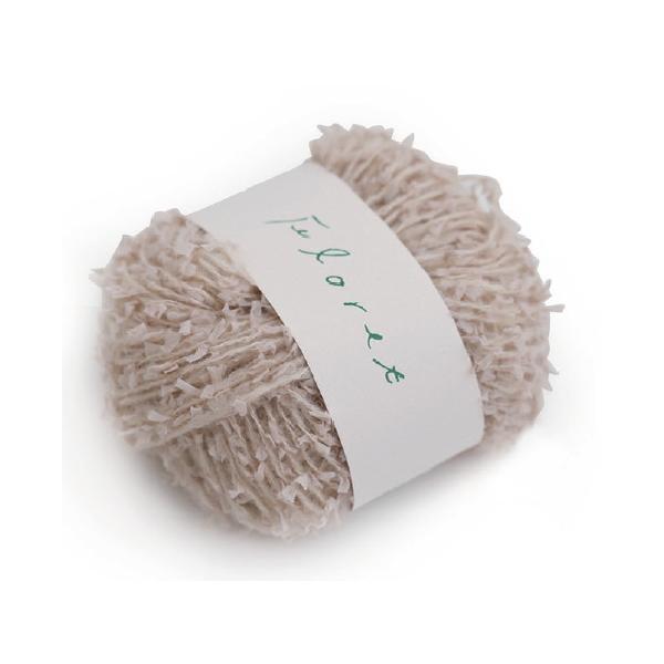 【DARUMA】　フロレット　小さな花びらがひらひら。霧がかったモヘヤに舞い落ちたような糸。ふんわり軽やかで甘い雰囲気をまとった編地は、シンプルな編み方でも、その個性が現れます。ベーシックなアイテムから小物まで使いやすいカラーリングです。構...