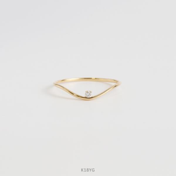 商品詳細《地金》 K18イエローゴールド・他の金種カラーでの製作不可《宝石》ダイヤモンド 1石 0.01ct《大きさ》正面縦幅約2.4mm、アーム下部縦幅約0.9mm、厚み約0.9mm《サイズ》6〜16号・他のサイズをご希望の方は事前にご相...