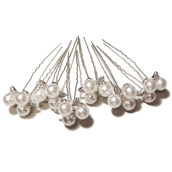 三つ葉をモチーフしたパール&amp;ラインストーンの可愛いいヘアピンです。パールの上品な存在感、ラインストーンの輝きが優雅なヘアスタイルを創出します。ワンピースやドレスとの相性も抜群!!発表会、結婚式、パーティー、成人式、七五三、コンサート...