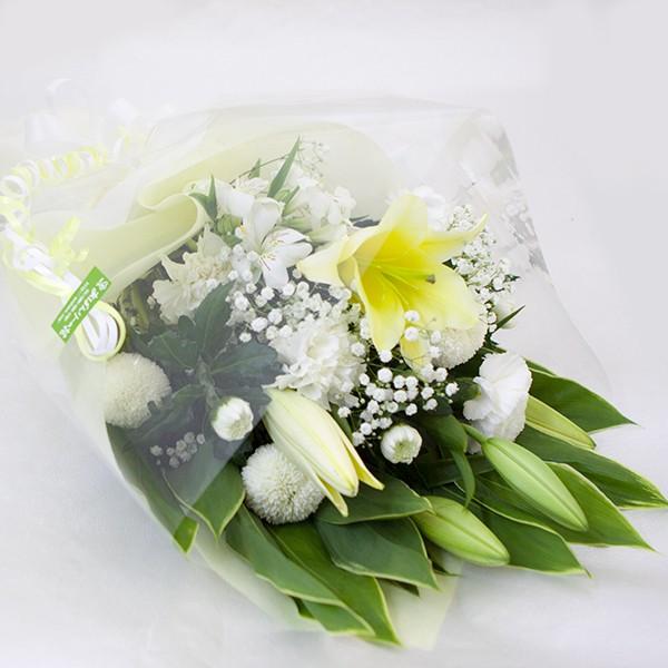 ＿＿＿＿＿＿＿＿＿＿＿＿＿＿北海道・沖縄・離島への生花のお届けはお断りしております。￣￣￣￣￣￣￣￣￣￣￣￣￣￣【サイズ】高さ50〜60cm 幅30〜35cm(花材により多少サイズが変わります)季節のお花が入ったフラワーアレンジメントです。...