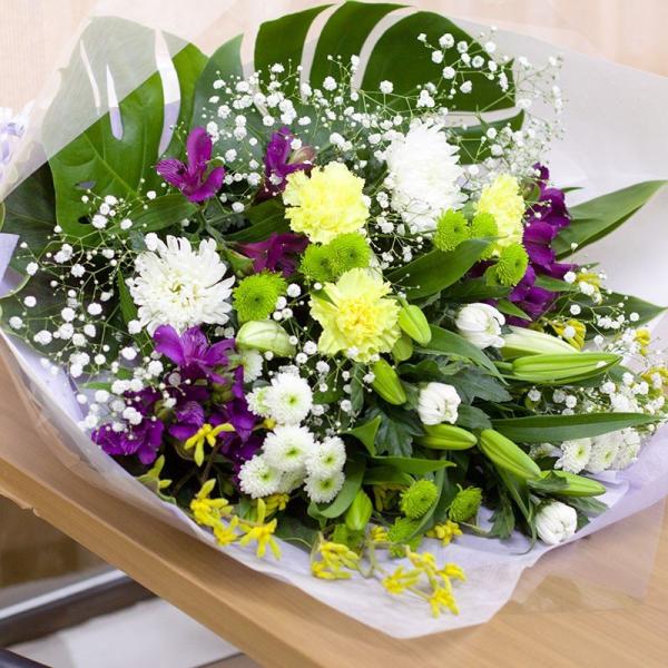 ＿＿＿＿＿＿＿＿＿＿＿＿＿＿北海道・沖縄・離島への生花のお届けはお断りしております。￣￣￣￣￣￣￣￣￣￣￣￣￣￣急なご不幸のお知らせにもご希望に合わせてお供えのお花をおつくりいたします。即日発送、翌日配達も承ります。（一部地域は翌々日）仏事...