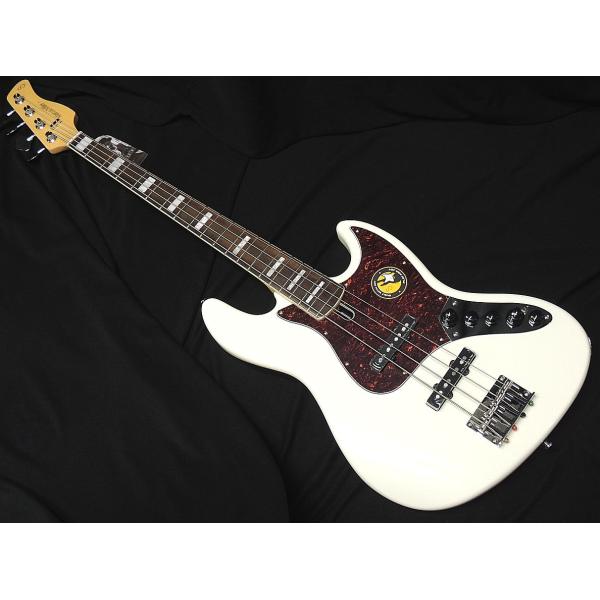 Sireとは私たちSireは、すべての世代のプレーヤーが楽器を通して音楽の楽しさを体験することを想定しています。私たちはマーカスミラーとラリーカールトンと提携しました。彼らの伝説的なキャリアにおける経験を適応させて、彼らの好みから素晴らしい...