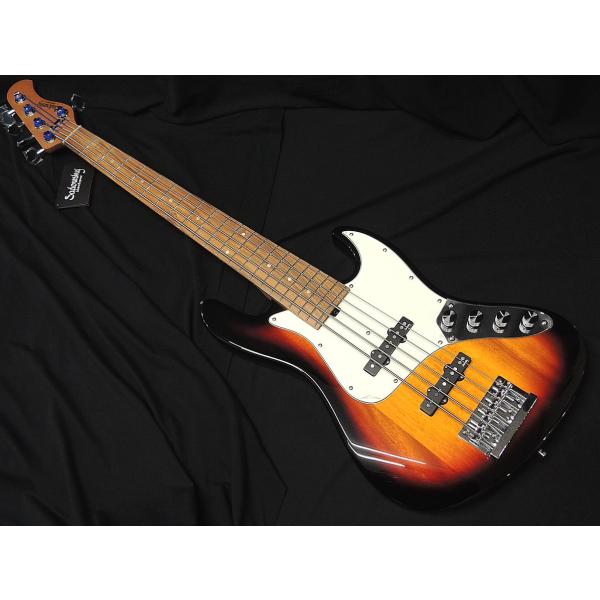 スタイリッシュなディンキーシェイプ ジャズベースタイプの代表格であるsadowsky Metro Expressの新仕様モデル。丁寧なフレット処理のローステッドメイプルネックに加え、待望のSadowskyロゴを採用。JJピックアップ仕様にア...