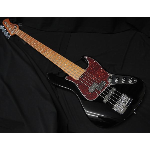 スタイリッシュなディンキーシェイプ ジャズベースタイプの代表格であるsadowsky Metro Expressの新仕様モデル。丁寧なフレット処理のローステッドメイプルネックに加え、待望のSadowskyロゴを採用。PJピックアップ仕様にア...