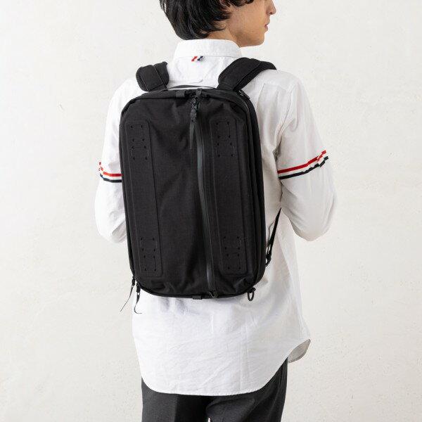 ・カラー：BLACK・サイズ：【A4収納可】、約横30cm×縦46cm×幅6cm持ち手の長さ：約33cm(持ち手の幅：約2.5cm)ショルダーの長さ：約(1)102-138(2)77-92cm(ショルダーの幅：約(1)5(2)7cm)・重量...