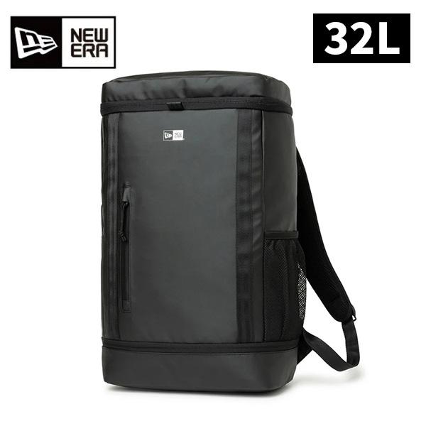 【商品名】ボックスパック 32L TPU Box Logo ボックスロゴ ロゴプリント【品番】14521360【カラー】ブラック【サイズ】高さ：約525mm　　　 幅：約300mm　　　 奥行：約170mm【容量】約32L【素材】ポリエステ...