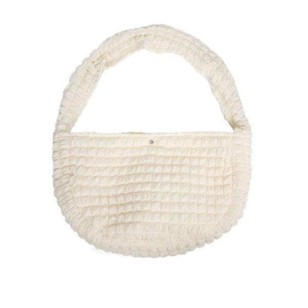 素材：綿サイズ：Ｍ:40*26*11CM　L:43*29*12CM　XL:44*34*12CMカラー：ホワイト重さ：200ｇペットの飛び出しも防止：首輪フックとマグネット式のバックルが付いてるので、ペットの急な飛び出しを防止する。ペットがく...