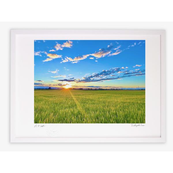 サイズ:(額縁)438 × 315 mm、(フォト)420 × 297mm (余白含む）/素材：天然木、アクリルガラス、高級アート紙/内容物：アートフォト（ジクレー版画）1枚（署名・エディション番号入り）、額縁（フレーム）1個（アクリルガラ...