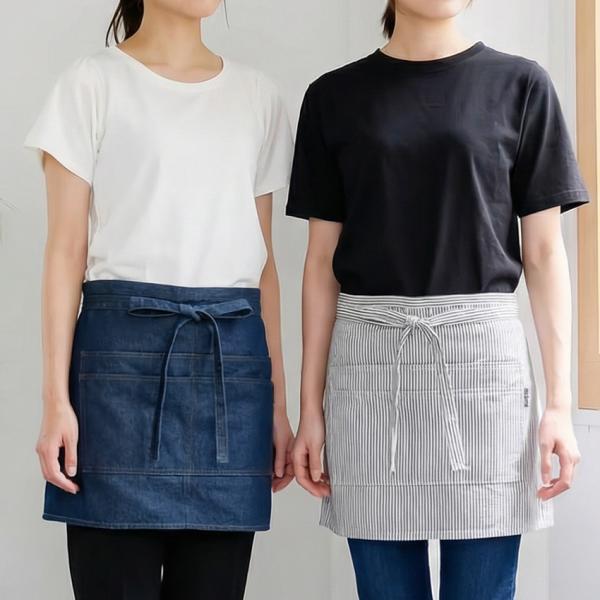 ・便利なポケットがフロントに4個付いています・腰紐は前で結ぶタイプ・シンプルなデザインでユニフォームや制服にぴったり■サイズ 【M〜Lサイズ】着丈38cm 身幅85cm 裾幅100cm■素材   デニム・迷彩ネイビー:綿100%ヒッコリー：...