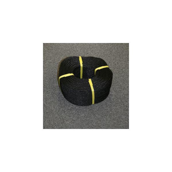 一般的な三ツ打ポリロープです。テント張り・物干し用・仕切り用などにもご利用ください。