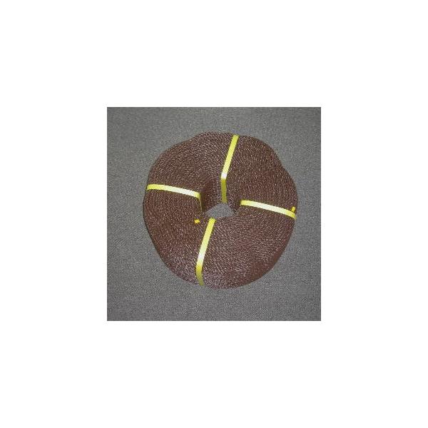 一般的な三ツ打ポリロープです。テント張り・物干し用・仕切り用などにもご利用ください。