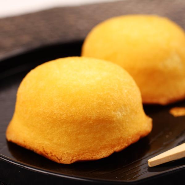 下呂温泉発！ 温泉銘菓「湯けむりたまご」はたまご型の一口サイズのケーキ。中に入ったカスタードクリームがまろやかで、ひとつ、ふたつとついつい食べ過ぎてしまう美味しさです。■ 商品詳細 ￣￣￣￣￣￣￣【原材料名】卵、小麦粉、砂糖、カスタードクリ...