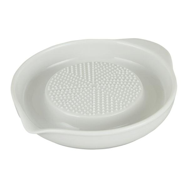 商品内容販売元：貝印株式会社原産国：日本サイズ(約)：165×188×30mm重量(約)：475g材質：本体/磁器　滑り止め/シリコーンゴム（耐熱温度100℃）ここに注目・きめ細やかな仕上がりのおろし器です。・日本製。・においが移りにくく、...