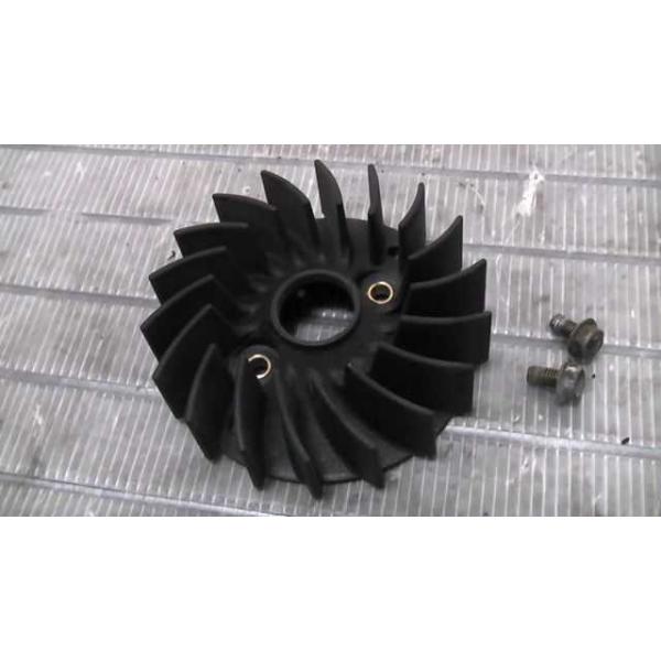 ■■レッツ４　CA41A-123xxx　の　クーリングファン■■ 中古品です、画像をよく見て御判断下さい。<br><br>車体番号CA41A-123xxx　走行距離7155km（メーター表示）より外しました。<...