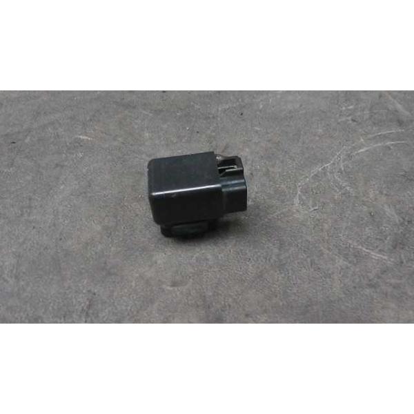 ■■アクシストリート　SE53J-113xxx　の　リレー　■■ 中古品です、画像をよく見て御判断下さい。<br><br>車体番号SE53J-113xxx　より外しました。<br><br>(C...