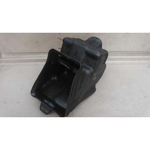 ■■CB400 SUPER FOUR　NC31-1010　の　ボックス　■■ 中古品です、画像をよく見て御判断下さい。<br><br>車体番号NC31-1010xxx　より外しました。<br><br...