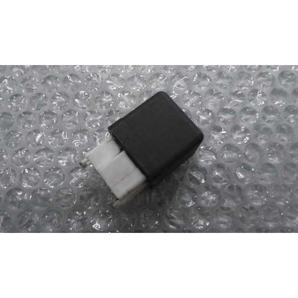 ■■アドレス 110 4ST　CE47A-122xxx　の　スターター　リレー■■ 中古品です、画像をよく見て御判断下さい。<br><br>車体番号CE47A-122xxxより外しました。<br><...