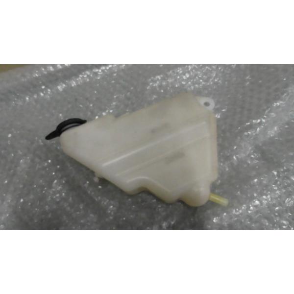 ■■CB400 スーパーボルドール　NC39-1205xxx　の　ラジエタータンク■■ 中古品です、画像をよく見て御判断下さい。<br><br>車体番号NC39-1205xxx　より外しました。<br>&...