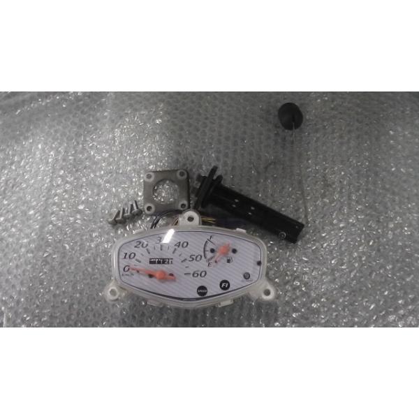 ■■レッツ5G　CA47A-122xxx　の　メーター■■ 中古品です、画像をよく見て御判断下さい。<br><br>車体番号CA47A-122xxx　走行距離5111km＜メーター表示＞より外しました。<br&...